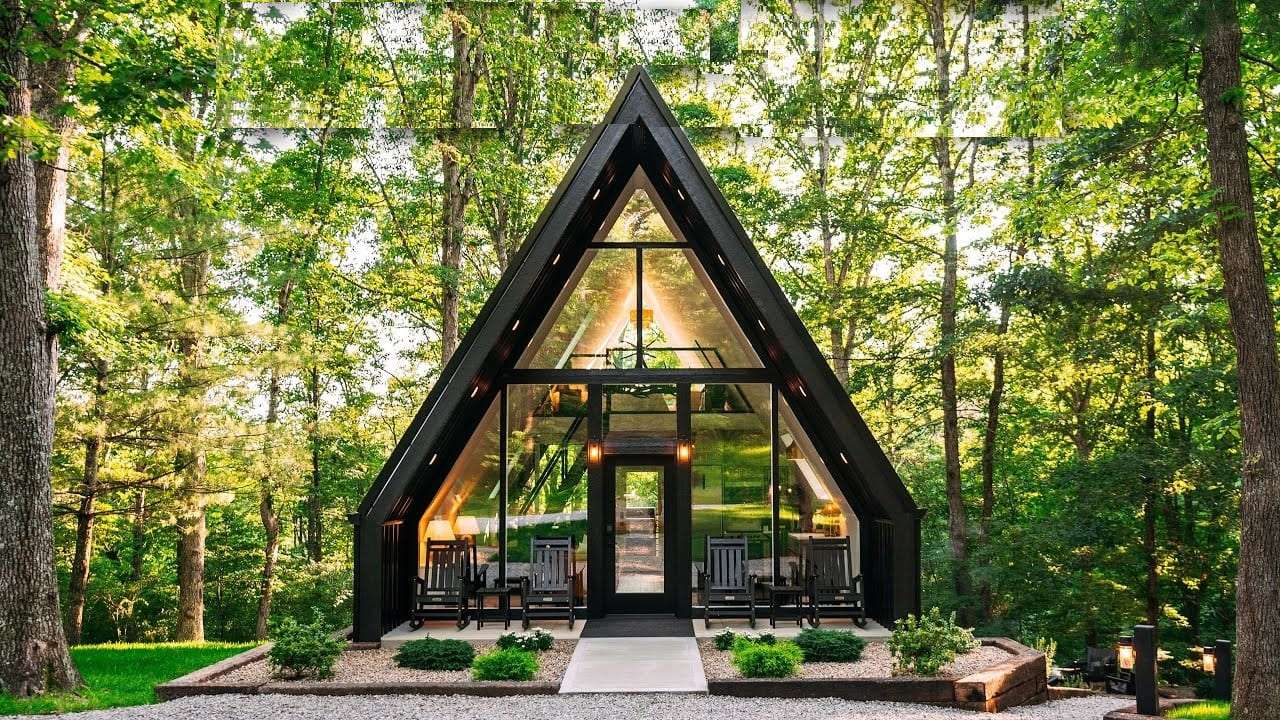 FASCINATING HOME IN NATURE - TINY HOUSE